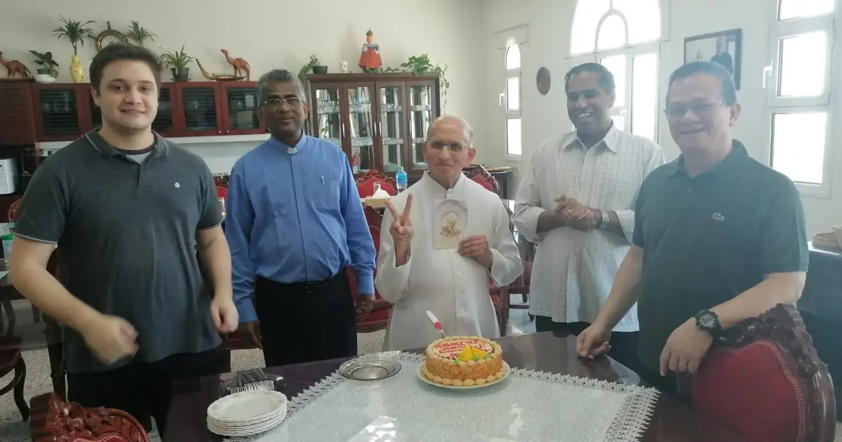 Cha Dominic Santamaria : “52 năm linh mục của tôi nơi vùng Vịnh”